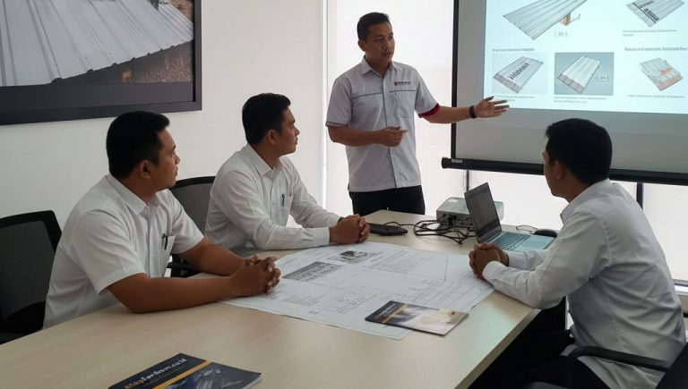 Atap Spandek: Solusi Atap Modern Berbagai Kebutuhan Bangunan